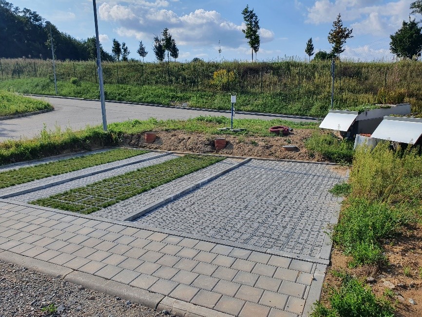 Green parking lots are trendy | AdMaS